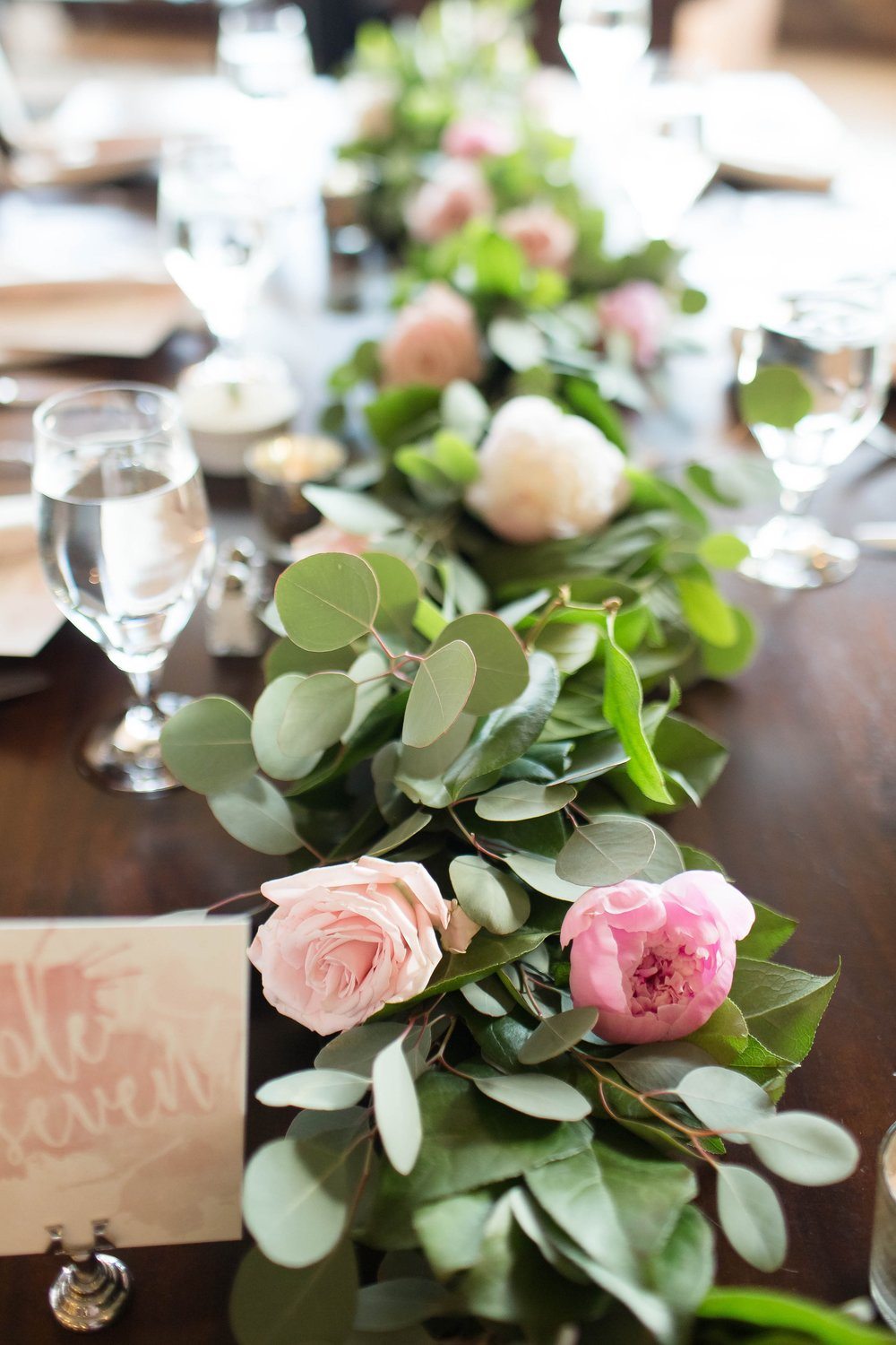 Pretty Image of Garland Wedding Decor - regiosfera.com