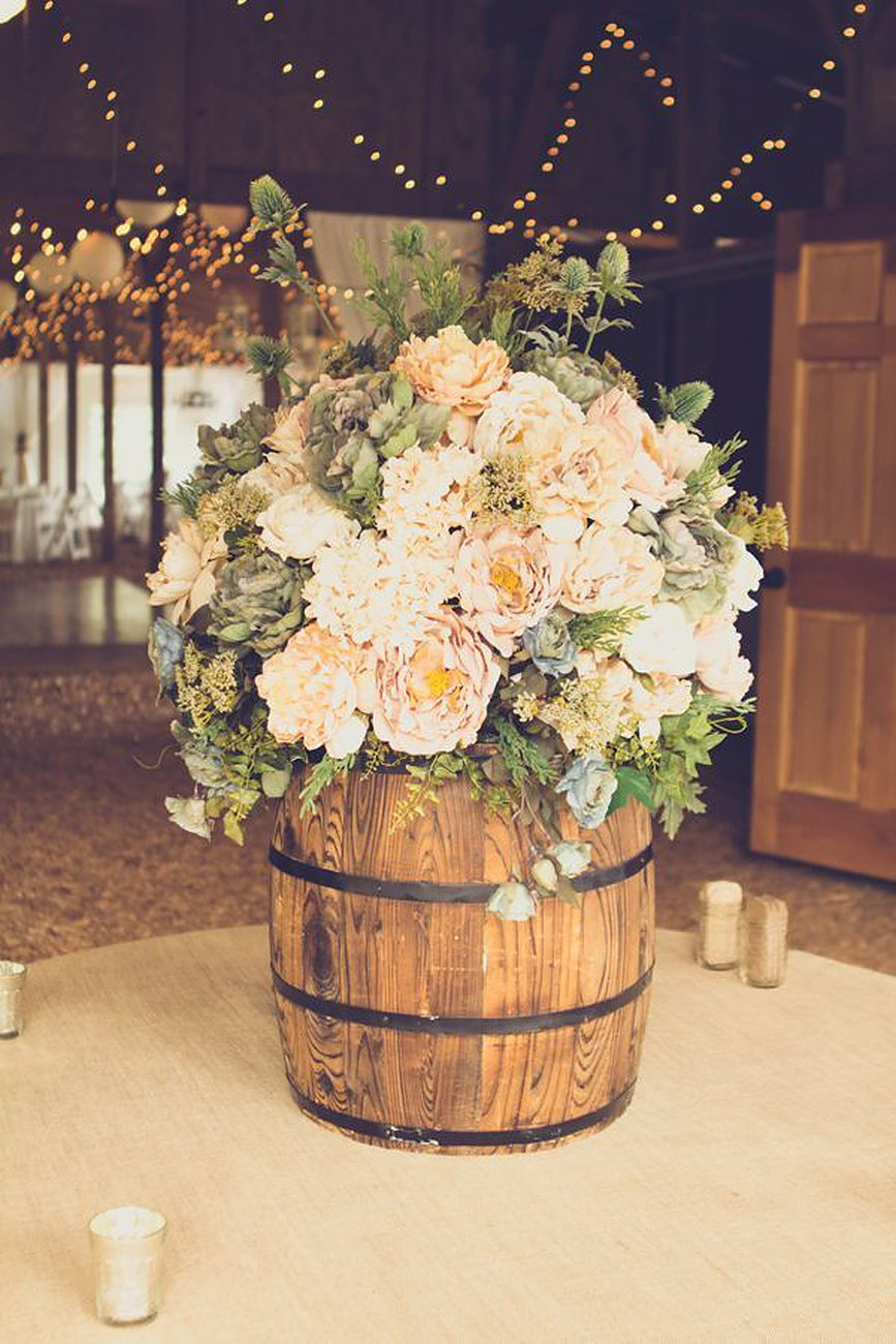 Wonderful Picture of Simple Rustic Wedding Decor - regiosfera.com