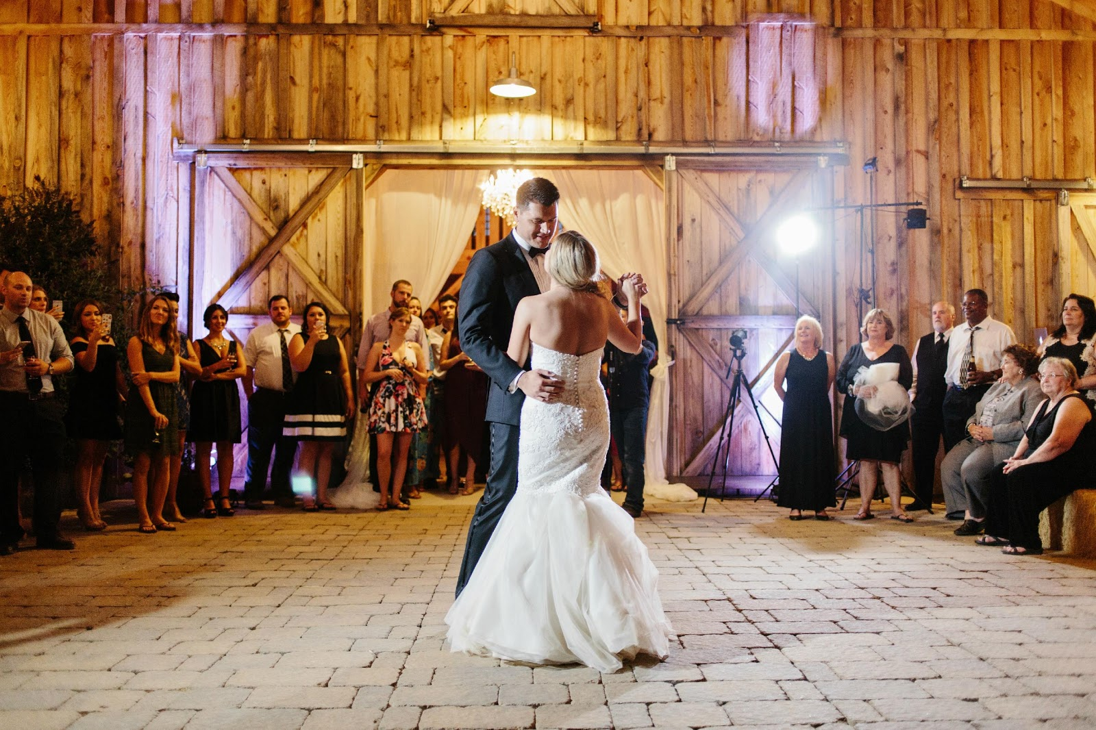 Exclusive Image of Uplighting Wedding Diy - regiosfera.com