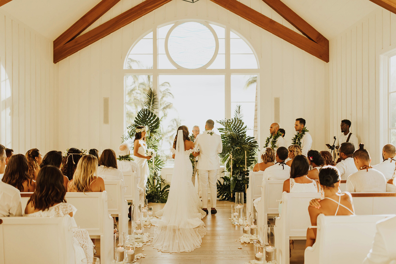 Elegant Photo of Wedding Chapel Decorations - regiosfera.com