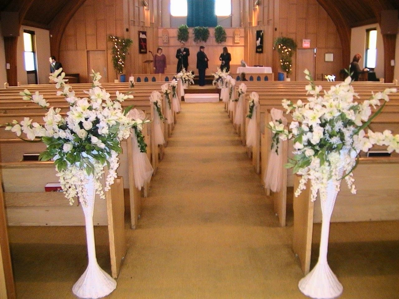 Elegant Photo of Wedding Chapel Decorations - regiosfera.com