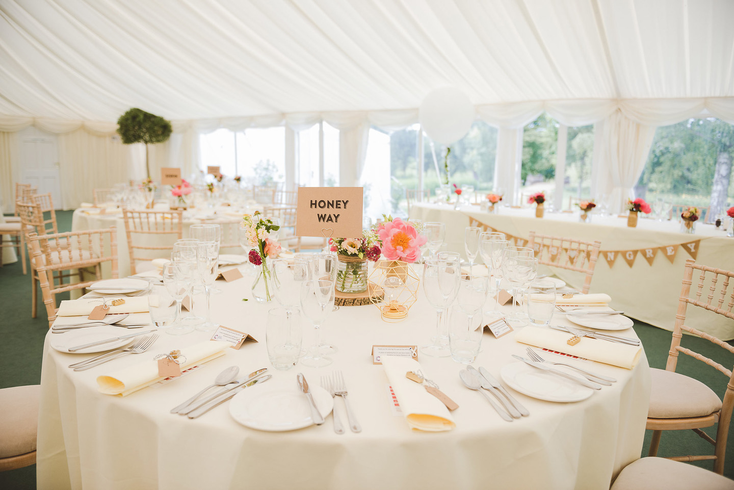 Best Picture of Wedding Table Ideas - regiosfera.com